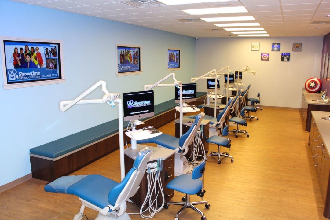Showtime Orthodontic Arts The Woodlands, Texas : Incisal Edge ...